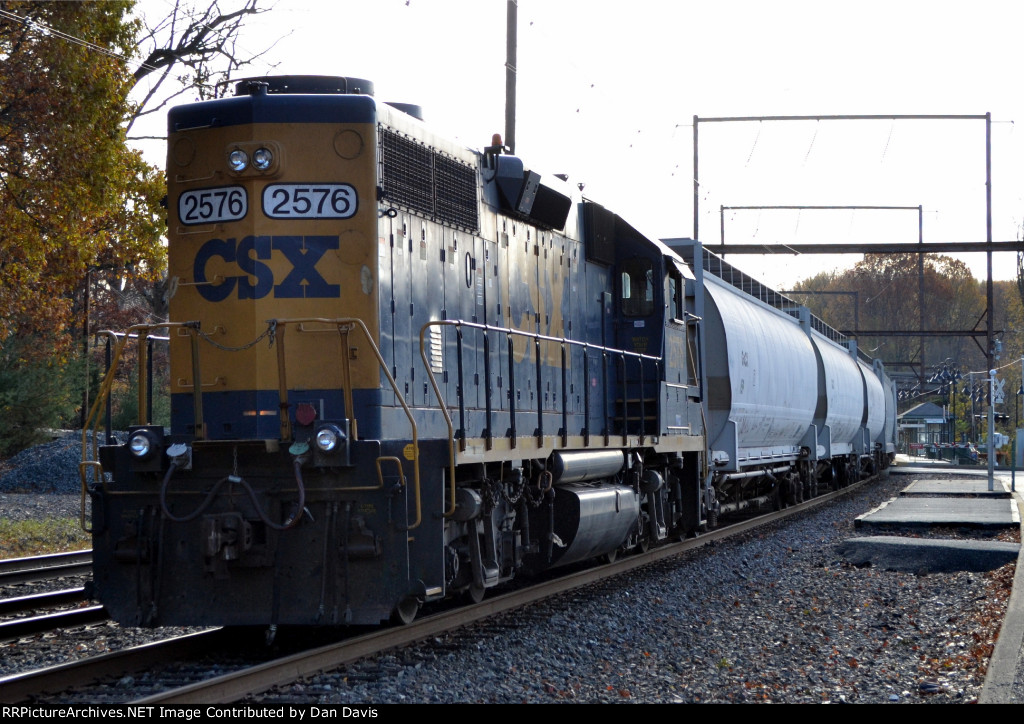 CSX GP38-2 2576 leads C770-06